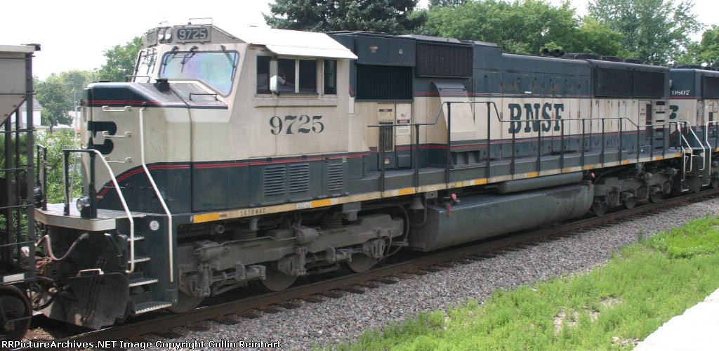 BNSF 9725